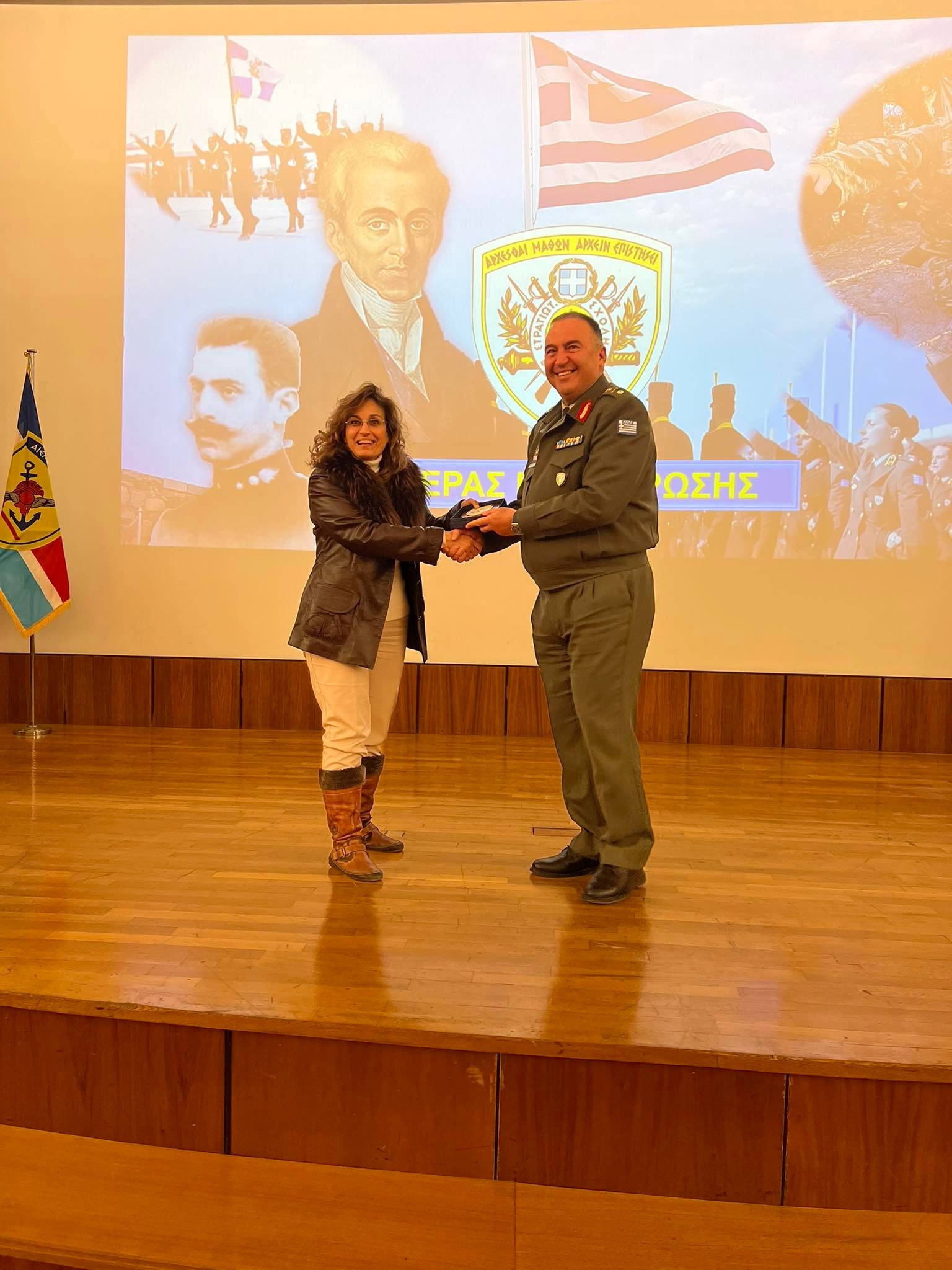 Επισκέψη στην ΣΣΕ των ΓΕΛ Βουλιαγμένης και ΓΕΛ Νέας Περάμου ...